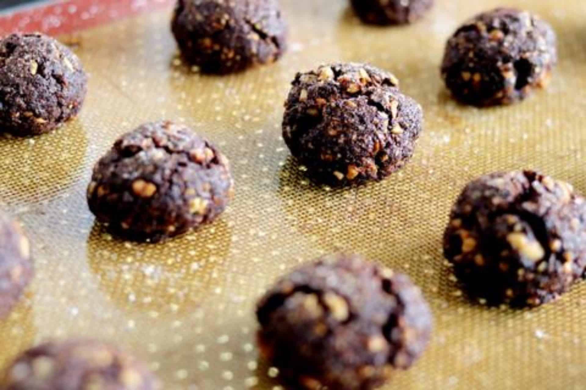 35 Easy Keto Fat Bomb Recipes We Love - Keto Diet Yum