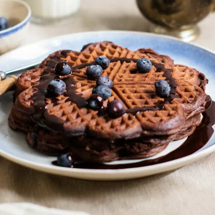 Easy Keto Chocolate Chaffle Recipe - Keto Diet Yum