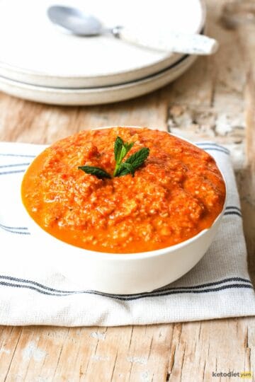 Homemade Roasted Red Pepper Pesto (5 Minutes)