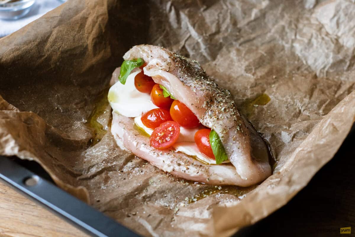 Caprese Stuffed Chicken Breast Recipe (6 Ingredients)